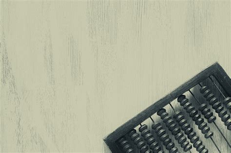 오래 된 나무는 배경에 대 한 푸른 나무 보드에 빈티지 소수 주 판에 긁힌 최고의 볼 수 있습니다 플랫이 하다 자르기입니다 잡음을 가진 오래 된 긁힌된 사진 스타일 주판에