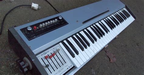 Infrequent Sound [sex Tex] Technology Armon P 61 Electronic Piano