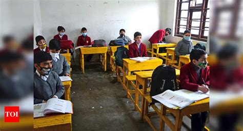 Jammu Schools Reopen News Schools Reopen In Jammu For Lower Classes