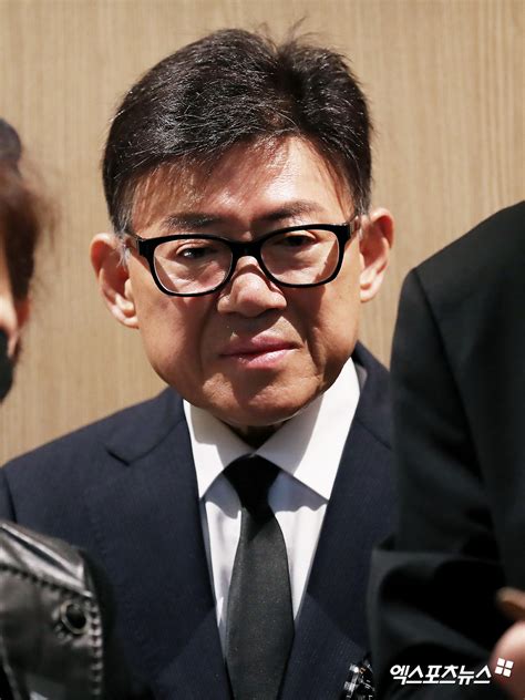 고 故 현미 영결식 참석한 엄영수[포토] 네이트 연예