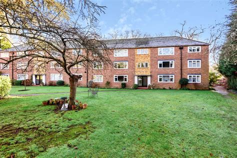 Property For Sale Trotsworth Avenue Virginia Water At Eve Collie Blog