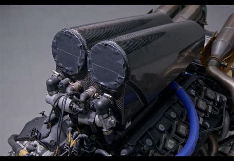 Как се почиства двигателят на Mclaren F1 Видео Dizzyriders Bg Движението е в кръвта ни