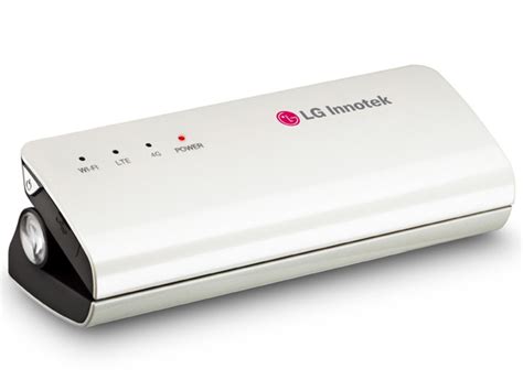 Портативная точка доступа Wi-Fi LG CLIP 4G