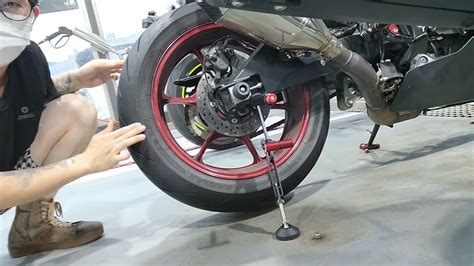 초미니 리어 스탠드 뒷바퀴 띄워서 체인청소 하는 방법 Youtube