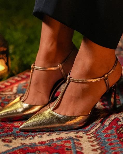 علامة تجارية تستفز المسلمين ما علاقة أسماء نساء الرسول بـأحذيتها