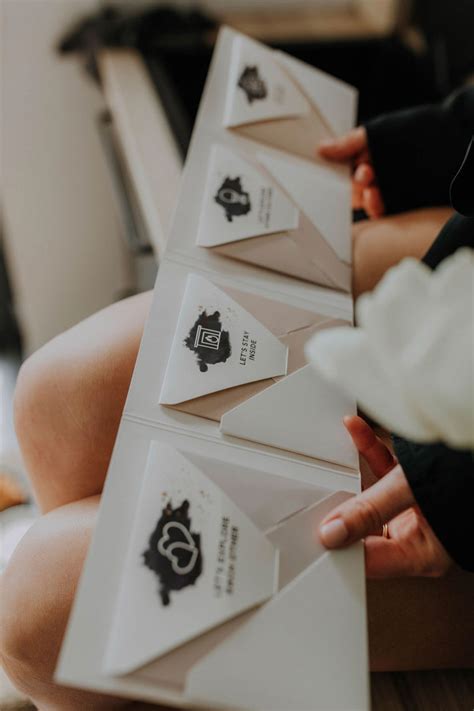 55 Dirty Talk Examples And Phrases For Foreplay Sex And Sexy Texts