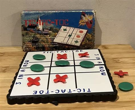 Vintage Boxed Pocket Magnetic Noughts Crosses Tic Tac Toe Travel Board