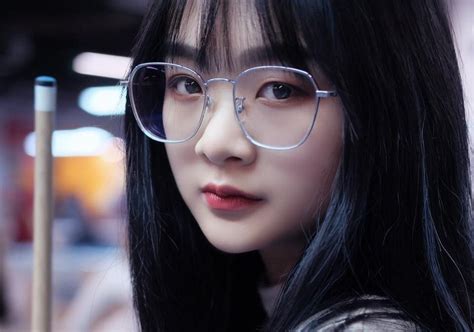 Top cô gái xinh tiktok trên app Chichlive HOT nhất