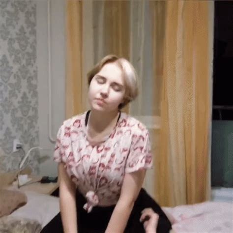 Provide Name Of This Model DollHole GrabFuck Karinaoblepihova 1352844 NameThatPorn Com