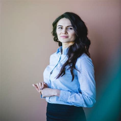 Sophia Lauren Linux Systems Administrator Infinitive Host Xing