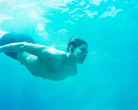 Sony's WF-SP900 Headphones Are All-in-One Waterproof Wireless Headphones