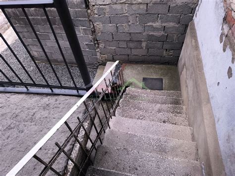 იყიდება ბელეტაჟი ცენტრში შენი სახლის სააგენტო