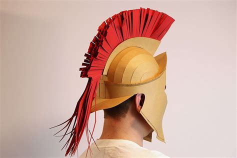 Casco Espartano Con Cresta Papercraft Lacrafta