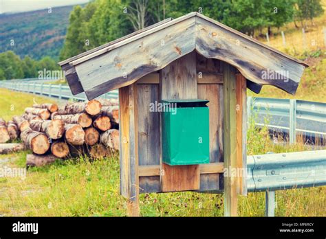 Roadside Mailbox Hi Res Stock Photography And Images Alamy
