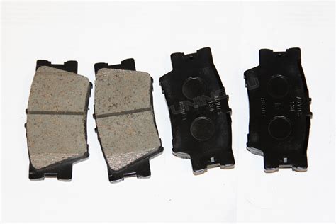 Колодки тормозные задние Advics SN134 Camry V40/V50/V55