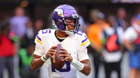 Vikings Should Sign Qb Colt Mccoy After Jaren Hall Concussion