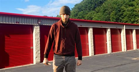 The Next Storage Wars This Guy Is Fighting Ten Other Dudes To Live In