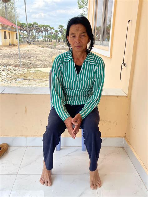 កូនឈាមខ្មៅប្រើហិង្សាលើម្ដាយបង្កើត វាយរហូតដល់សន្លប់ត្រូវសមត្ថកិច្ចឃាត់ខ្លួន សារព័ត៌មាន នគរវត្ត