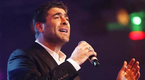 وائل كفوري ينشر غلاف ألبومه الجديد الحب المستحيل إرم نيوز