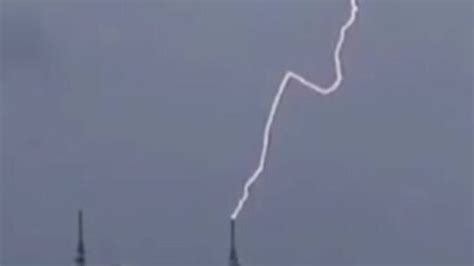 Lightning Strikes Nasa Towers Two Days Before Launch Us News Sky News