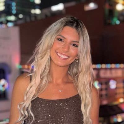 Amber Griz Rising Social Media Star And Content Creator