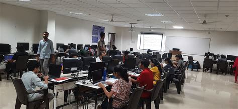 Com Lab