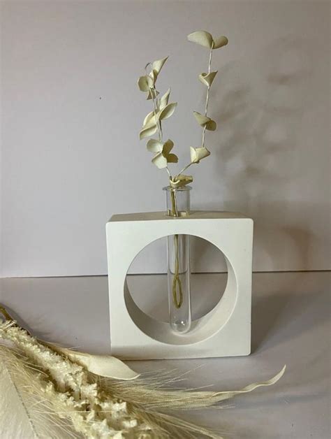 Ваза минимализм — цена 180 грн в каталоге Вазы Купить товары для дома и быта по доступной цене