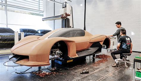 Mission X 开启逐梦新征程 Porsche Christophorus