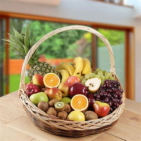 Фруктовая корзина №1 в Сочи купить за 8 100 ₽ Фото отзывы цены