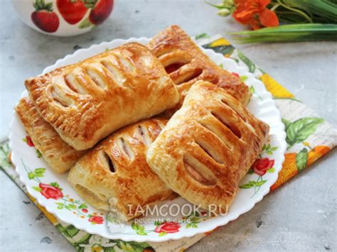 Слойка с творогом и клубникой — рецепт с фото пошагово