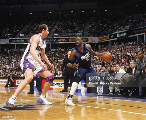 Sacramento Kings Walt Williams Photos And Premium High Res Pictures