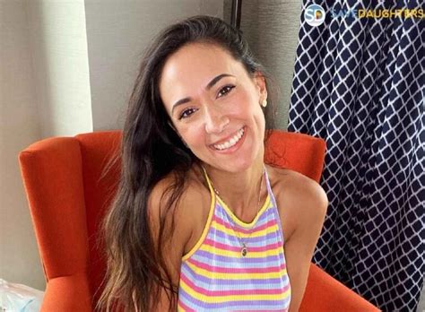 Sarah Illustrates Real Name Age Height Weight Net Worth And Bio Celerealname Com