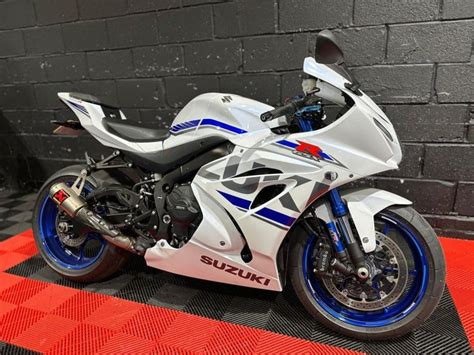 2019 Suzuki Gsx R 1000 Branco Manual 6 Velocidades Volante à Direita