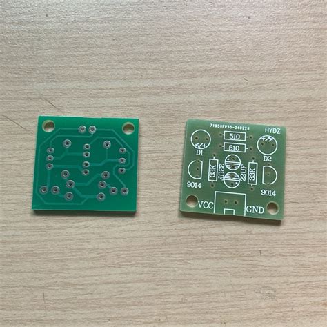 Led閃爍燈套件 電阻電容電晶體簡易閃燈電路板 學校作業 實驗測試 空線路板 警示燈 電壓9v 12v 蝦皮購物