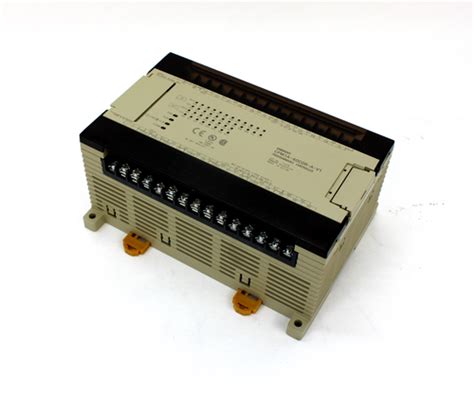 omron cpm1a 40cdr a v1 programmable controller module 100 240vac