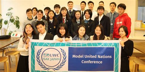 Alum Youtuber Gives Back To Vietnam And The Uwc Movement Uwc Isak Japan