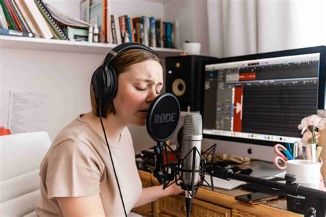 Solved Microphone Working But No Sound Here Are The Fixes Techactiv