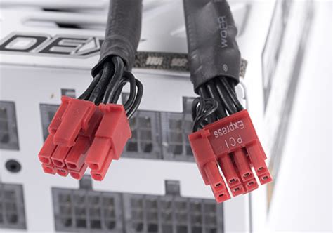 PCI-E 6Pin/6+2Pin供電接口定義