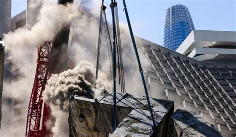 Vaillancourt Fountain In San Francisco Catches Fire While Structure Is