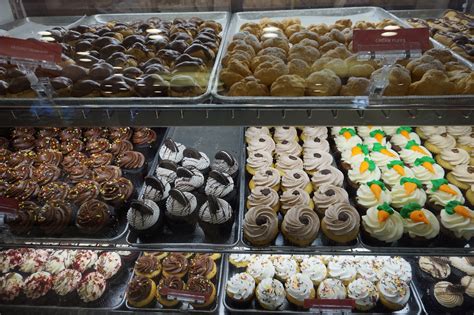 Carlos Bake Shop The Baker That Does The Impossible In New York