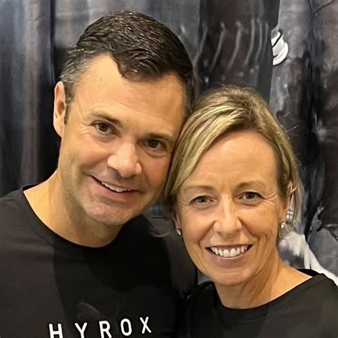 L I Z B R O C K Actively Lizzy Threads Say More