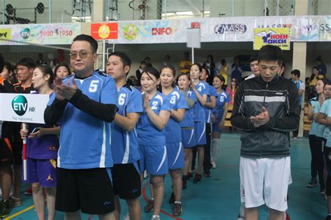 Эрч хүчний нэгдэл уриатай гар бөмбөгийн тэмцээн өрсөлдөөнтэй болж байна