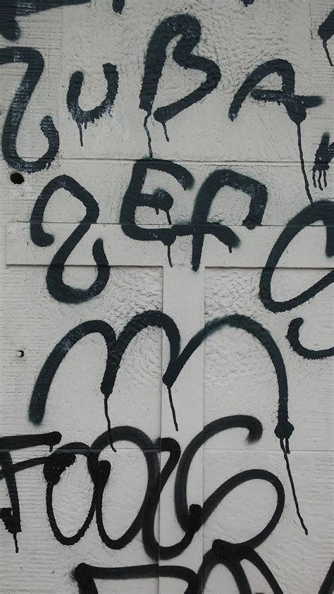 граффити на стене Berlin