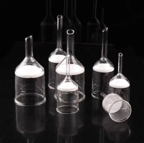 Boro33 Glass Buchner 스타일 필터 깔때기 60ml 150ml 의 고품질 Boro33 Glass Buchner 스타일 필터 깔때기