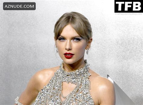 Taylor Swift Sexy Seen Showcasing Her Stunning Figure At The Mtv Video Music Awards In New