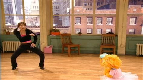 Sesame Street Zoe Dance Moves Sesame Street Elmocize And Zoes Dance