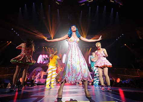 Photos Katy Perrys Candy Coated California Dreams Tour