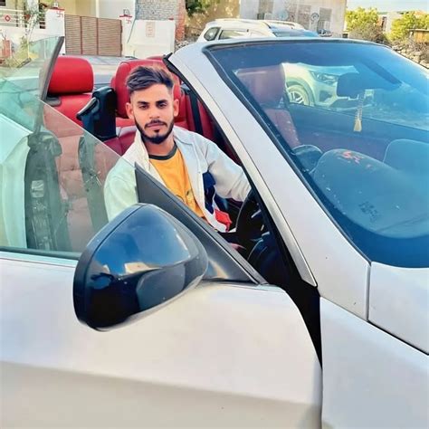 V I S H A L Mr Vishu 10 • Threads Say More