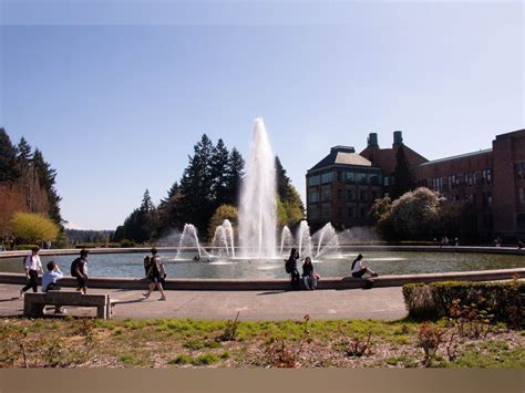 Mohammad Hosseini Warns Of The Ethical Concerns Of Agentic Ai In