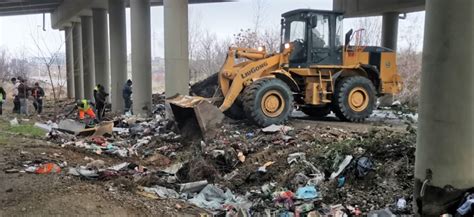 ЈП КОМУНАЛНА ХИГИЕНА СКОПЈЕ ОТСТРАНИ 150 КУБНИ МЕТРИ ОТПАД ОД ДИВА ДЕПОНИЈА ВО ОПШТИНАТА ШУТО